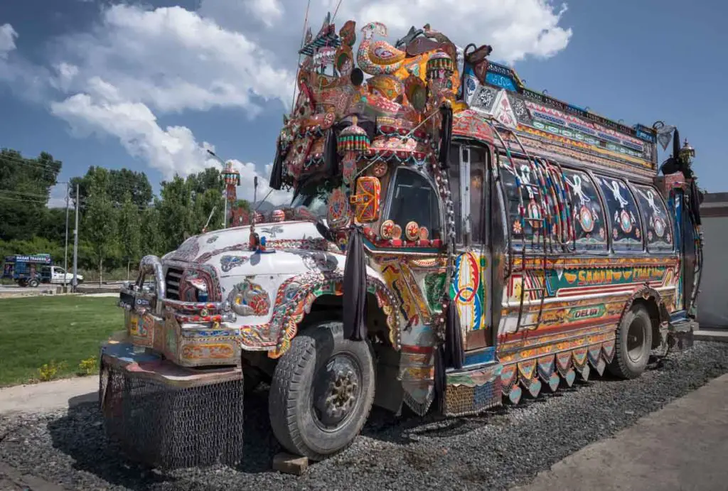 7 Important Reasons to Visit Pakistan Now - Monkey Rock World