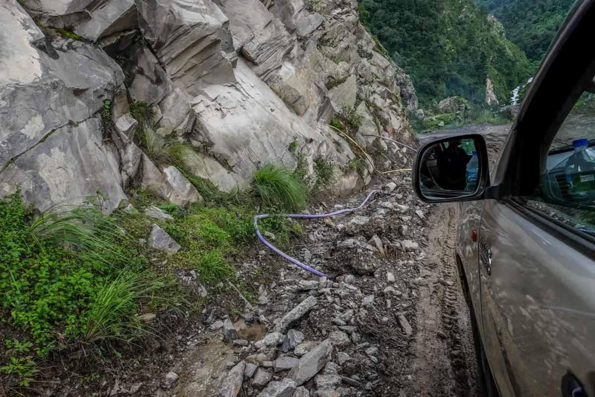 How to Cross the Tibet Nepal Border at Kyrong - Monkey Rock World